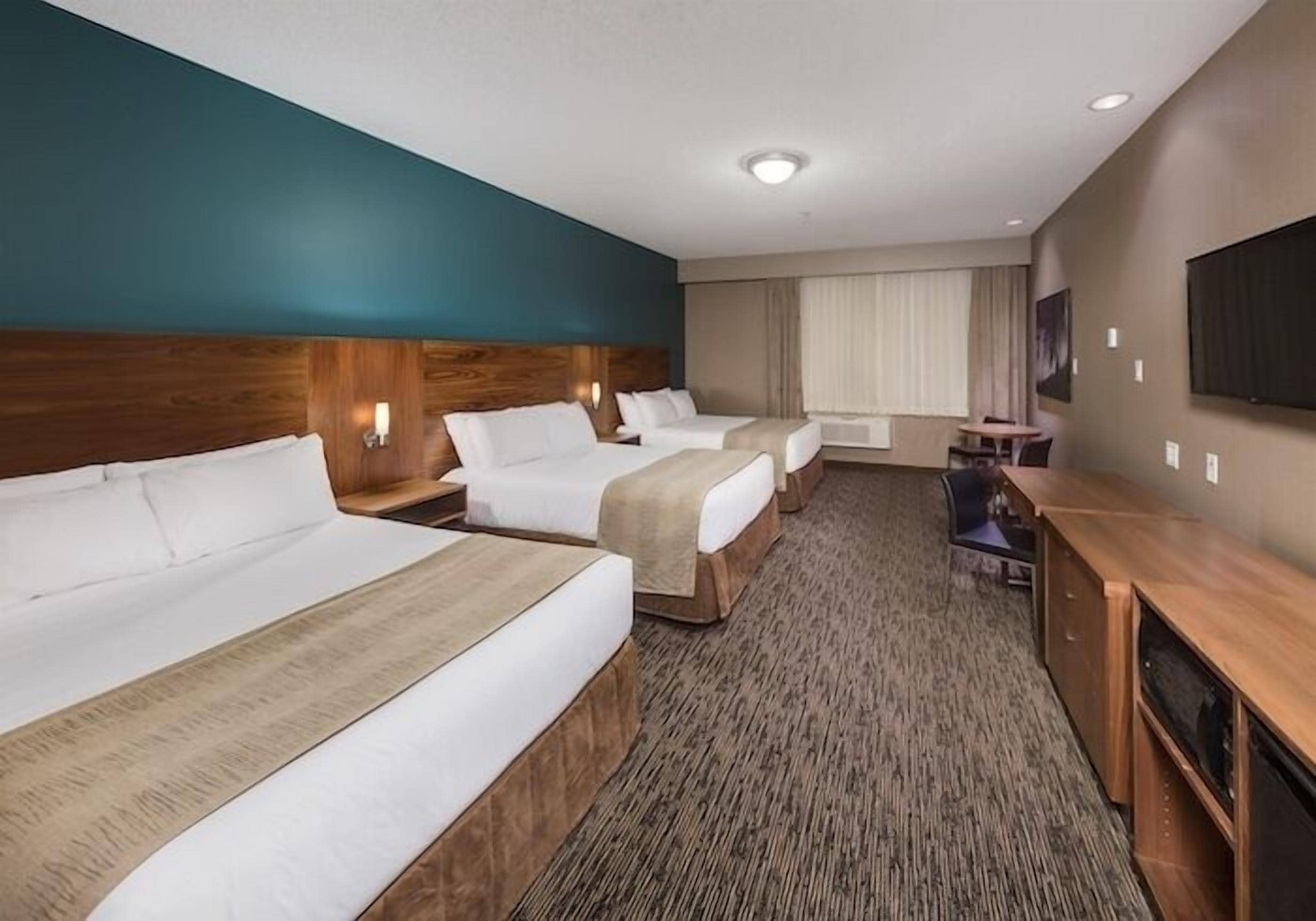 Quarto Triplo Elite | Ferro/tábua de engomar, Wi-fi grátis, roupa de cama fornecida 