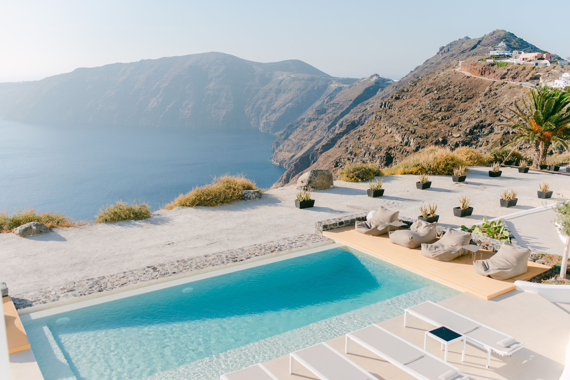 Top Hotels in Santorini from $85 - Expedia