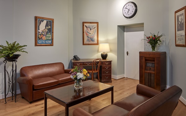 Euro Hotel - Victoria