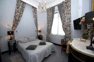 Cofre no quarto, secretária, Wi-fi grátis 