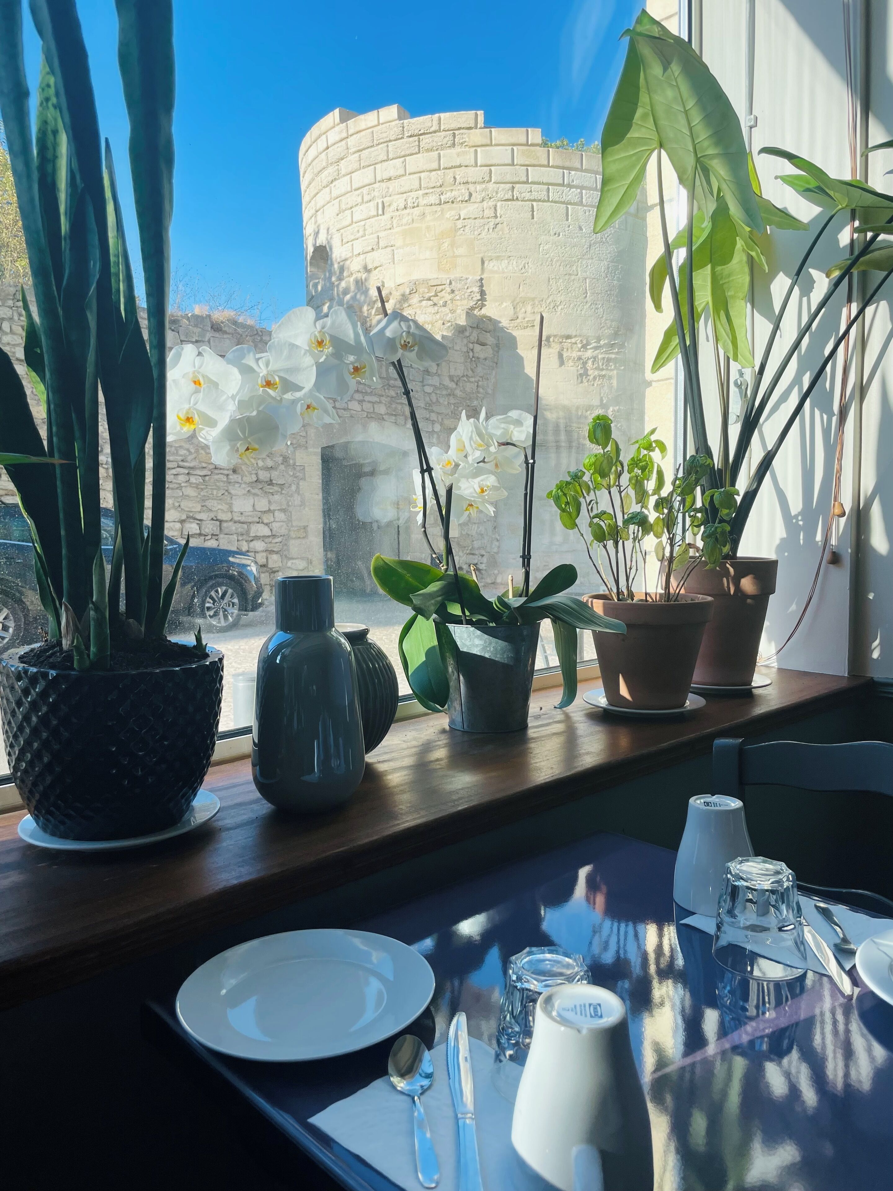 Café da manhã com buffet todos os dias (EUR 16 por pessoa) 