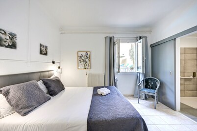 Logis Hôtel La Bastide d'Entraigues