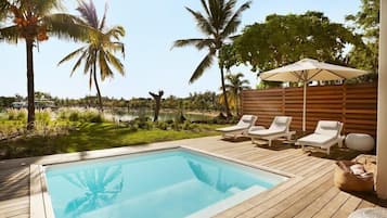 2 piscinas exteriores