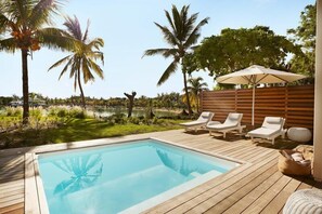 2 piscinas exteriores 