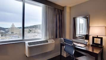 Quarto, 1 cama king-size | Equipamento para trabalhar no quarto