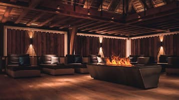 Sala(s) para tratamentos a casais, sauna, banheira de hidromassagem