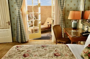 Quarto Standard, 1 cama king-size, vista para o jardim (Ofuro Room) | Roupa de alta qualidade, cofre no quarto 