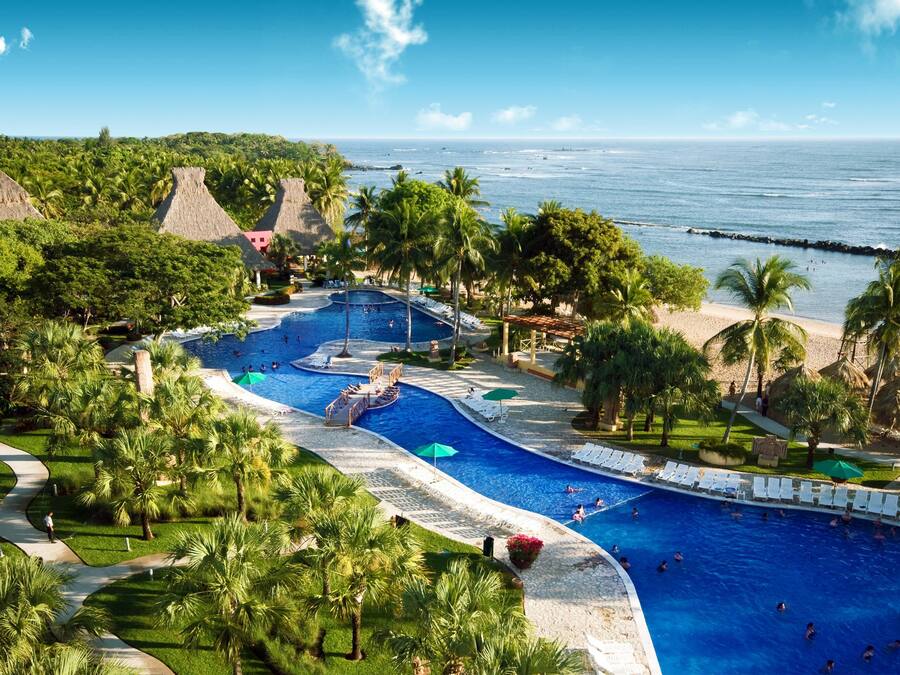 5 piscinas exteriores, espreguiçadeiras