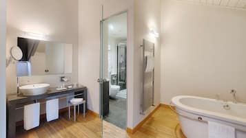 Produtos de toalete biodegradáveis, secador de cabelo, bidê