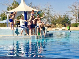 Área de recreio para crianças (ao ar livre)