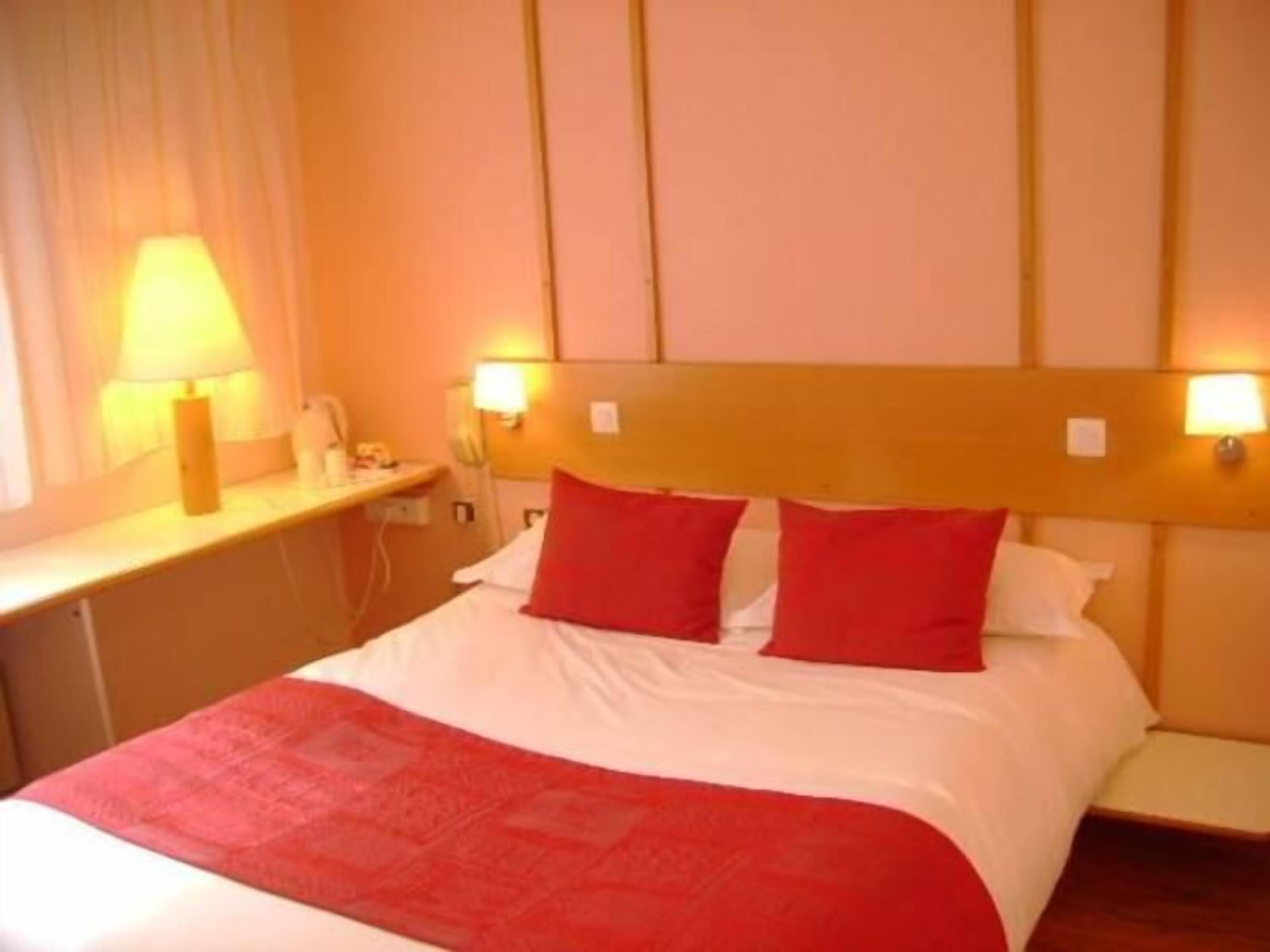 Escrivaninha, quartos à prova de som, ferros/tábuas de passar roupa