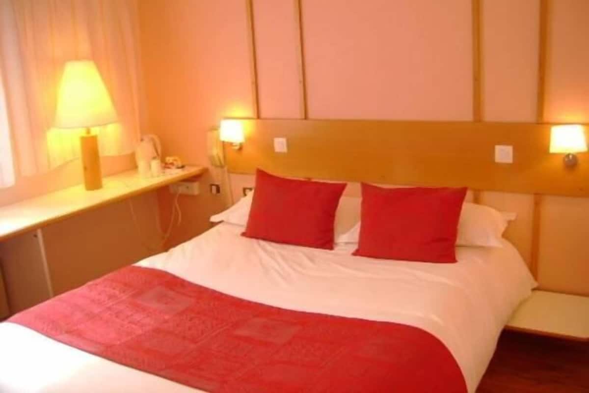 Escrivaninha, quartos à prova de som, ferros/tábuas de passar roupa