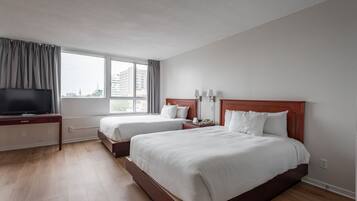 Quarto Superior, 2 camas queen-size | Secretária, cortinas/cortinados opacos, quartos insonorizados