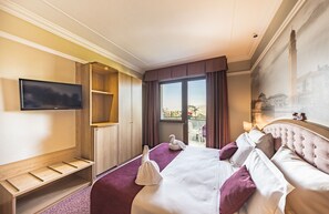 Double or Twin Room, Park View - Hotel | Roupa de alta qualidade, minibar, cofre no quarto, secretária 