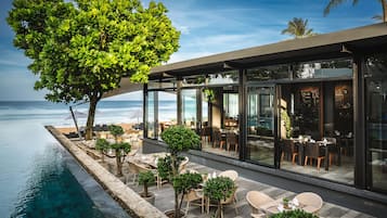 2 restaurantes, pequenos-almoços servidos, cozinha tailandesa