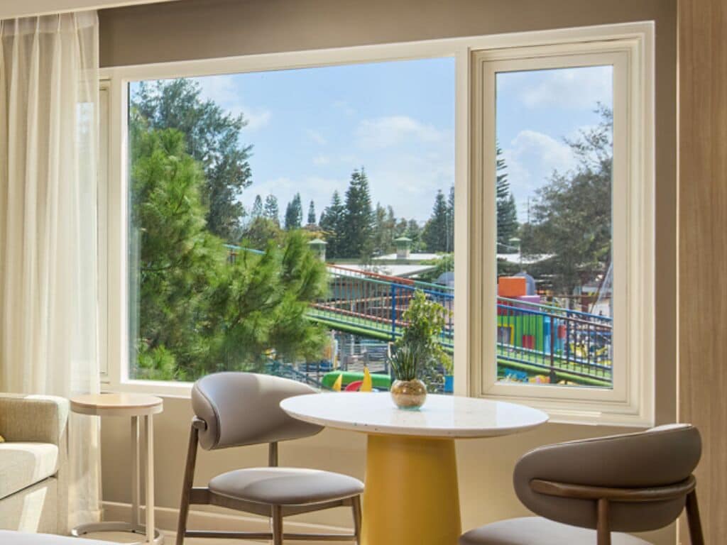 Quarto Deluxe, 1 cama king-size, vista para o pátio (Lake Wing) | Vista do quarto