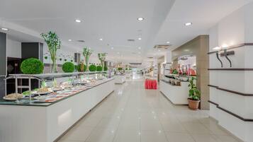 Buffet de pequeno-almoço