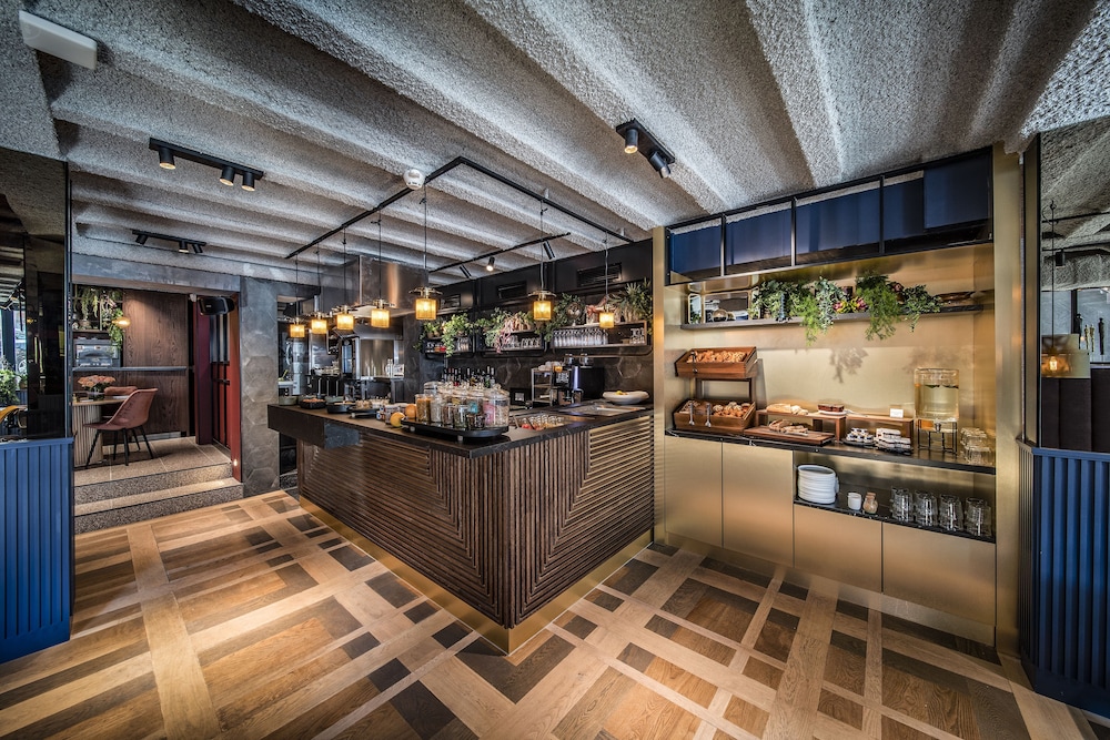 The Highlander - Amsterdam
