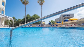 Piscina exterior sazonal