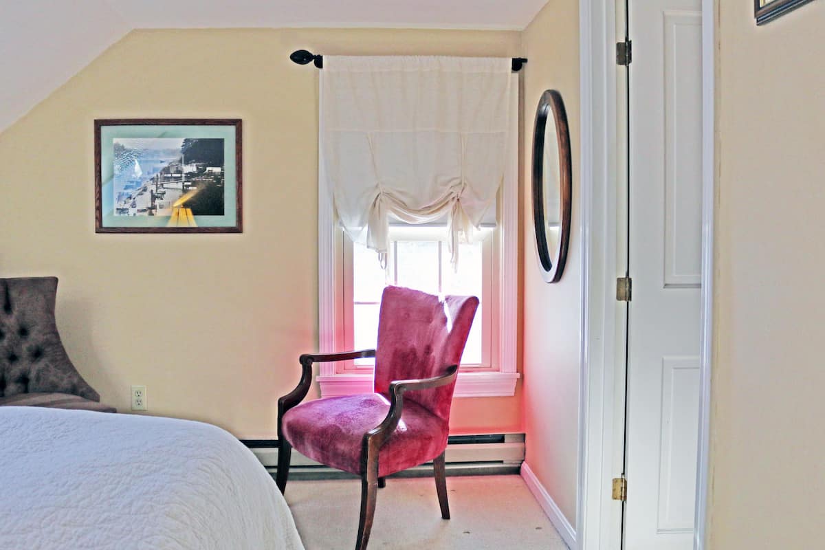 Quarto Económico, 1 cama queen-size (Third Floor) | Lençóis de algodão egípcio, roupa de alta qualidade 