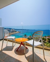 Quarto Twin Standard, vista para o mar | Varanda