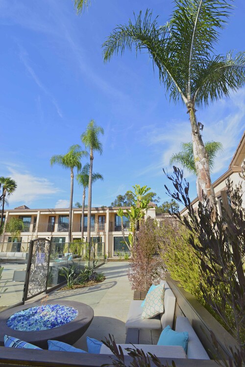 The Cove Hotel, Long Beach Reviews, Deals & Photos 2024 - Expedia