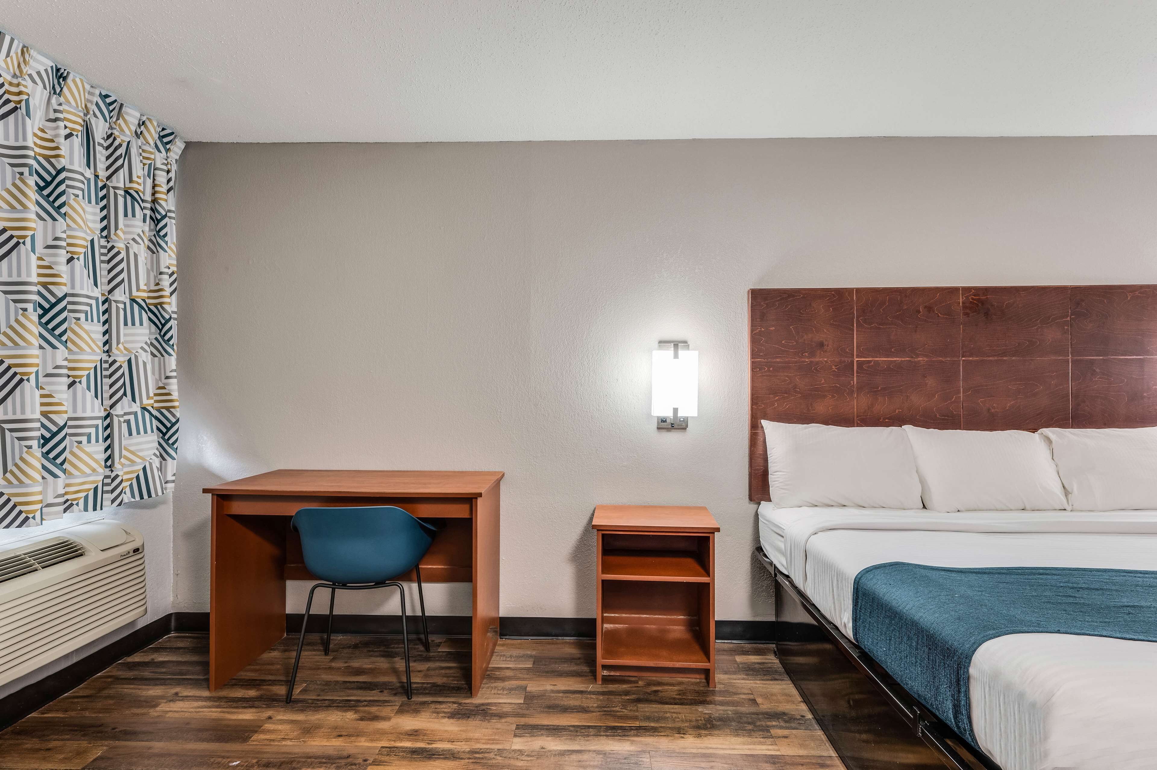 Individualmente mobiliados, escrivaninha, Wi-Fi de cortesia