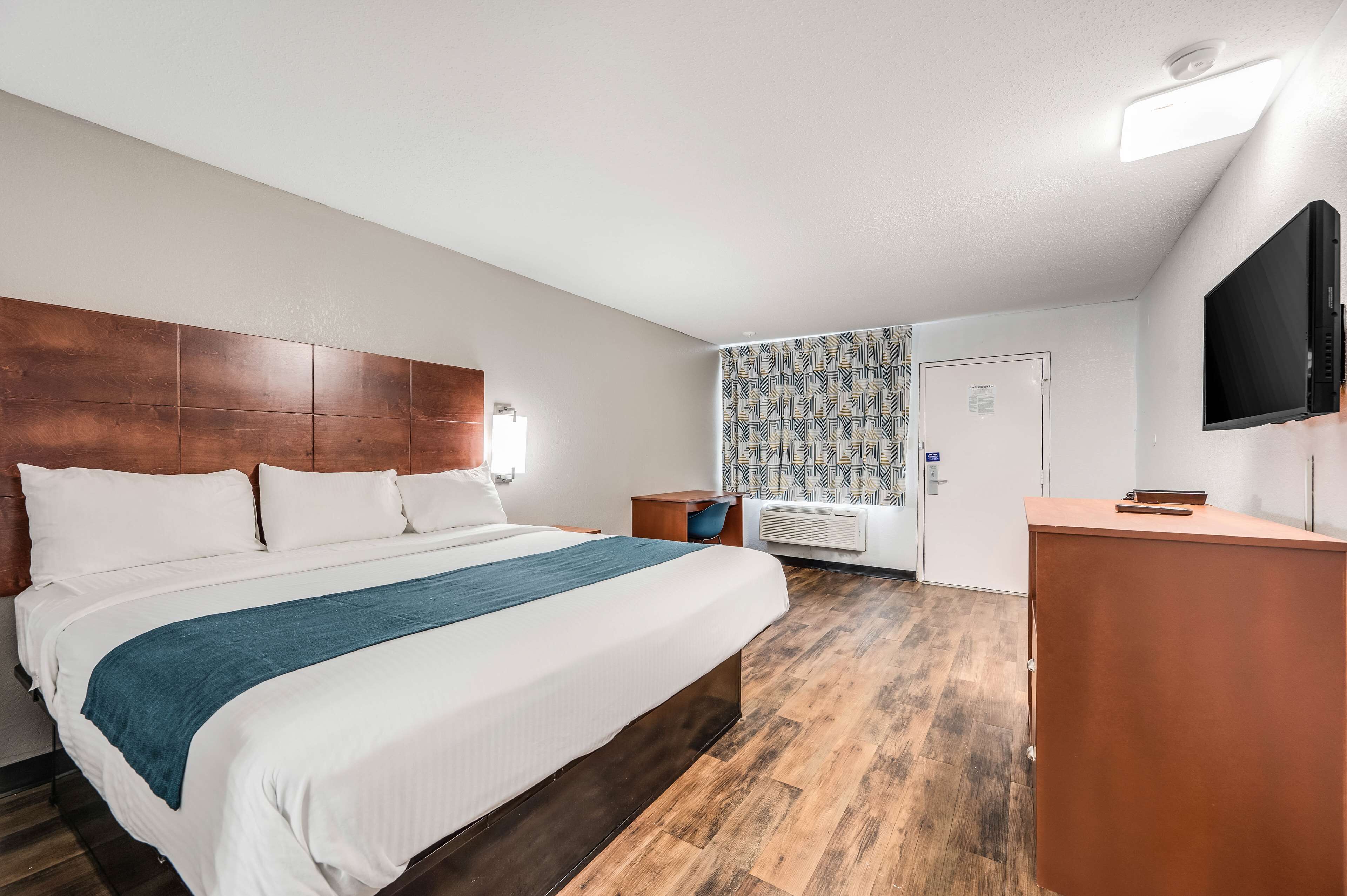 Individualmente mobiliados, escrivaninha, Wi-Fi de cortesia