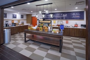 Pequeno-almoço tipo buffet diário incluído 
