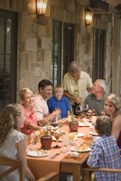 4 restaurantes: servem pequenos-almoços, almoços e jantares