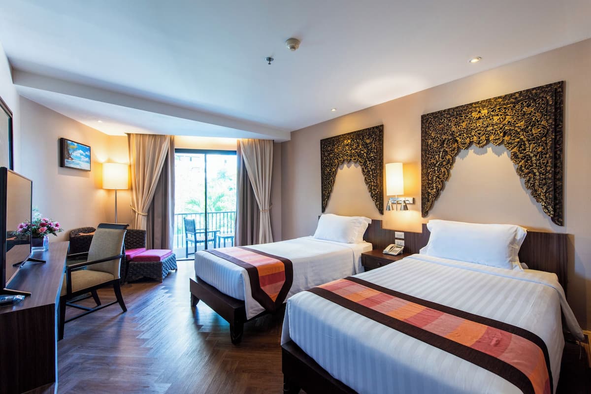 Quarto luxo, vista para o mar | Frigobar, cofres nos quartos, individualmente mobiliados, escrivaninha