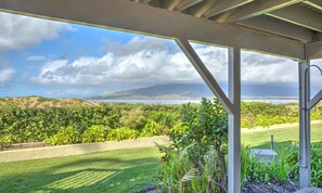 Suíte, 1 cama King e sofá-cama, cozinha, vista para o oceano | Vista do quarto