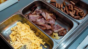 Buffet de pequeno-almoço