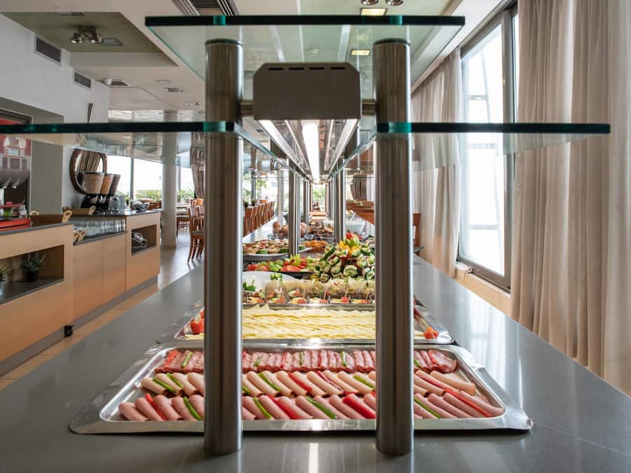 Buffet de pequeno-almoço