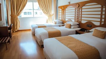 Quarto Familiar | 5 quartos, roupa de alta qualidade, cofre no quarto, secretária