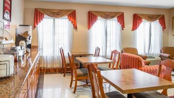 Pequeno-almoço continental diário incluído