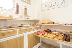 Pequeno-almoço continental diário incluído