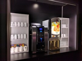 Pequeno-almoço tipo buffet diário mediante uma taxa 