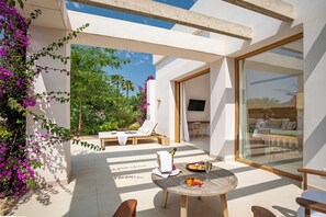 Suíte premium, terraço, vista para o jardim | Roupas de cama de algodão egípcio, roupas de cama premium