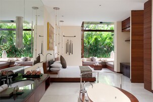 Villa Familiar, 2 quartos, piscina privativa | 1 quarto, roupa de alta qualidade, edredões de penas, minibar 