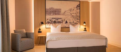 Suíte júnior | Edredons de pluma, escrivaninha, espaço de trabalho para notebook