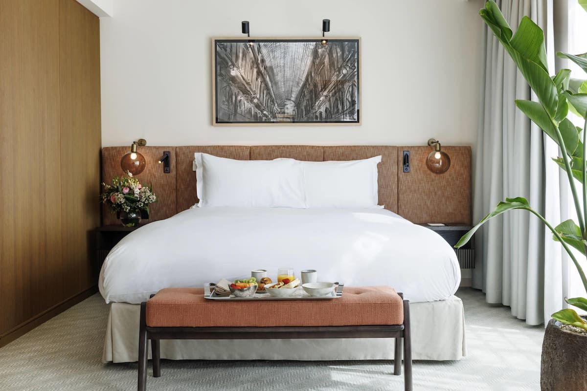 Suite Júnior, 1 cama king-size (Separate living area) | 1 quarto, roupa de alta qualidade, minibar, cofre no quarto