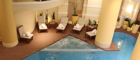 Piscina externa sazonal