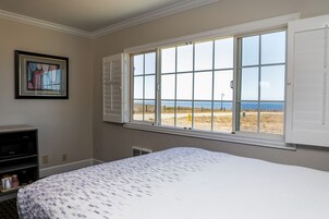 Quarto Standard, 2 camas queen-size, vista para o oceano | Vista para a praia ou o mar