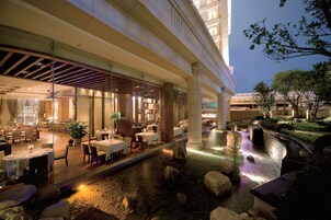 Pequenos-almoços, almoços e jantares servidos 