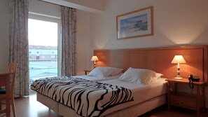 Apartamento, 1 quarto | Cofre no quarto, camas desdobráveis, acesso para cadeira de rodas