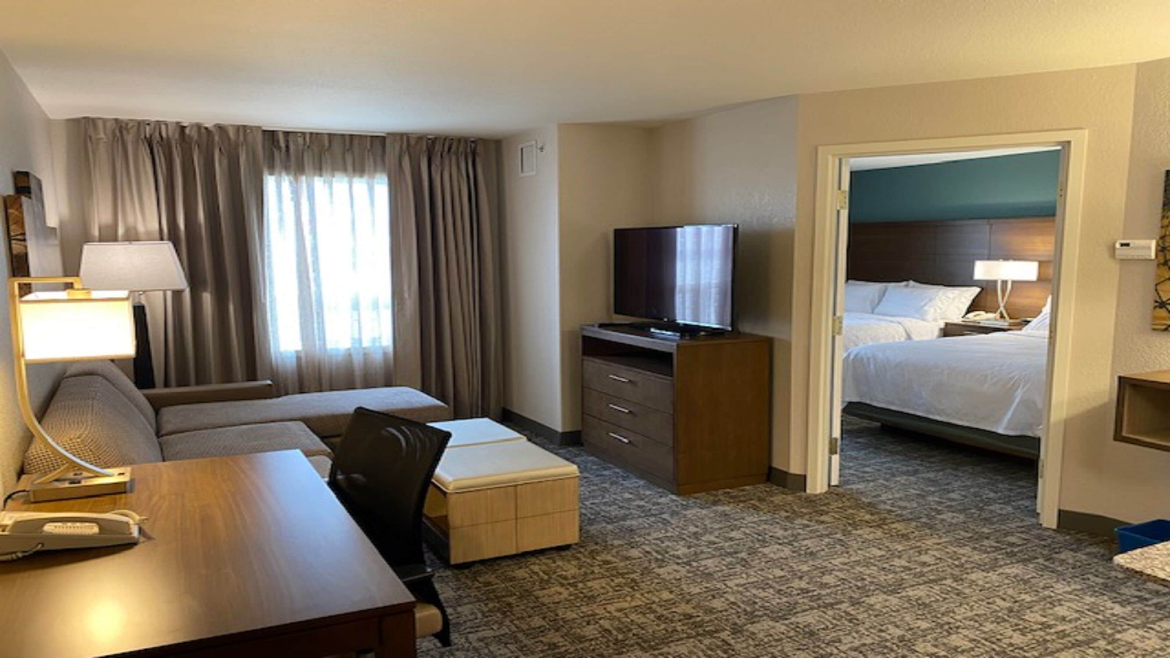 Sheraton Cavalier Calgary Hotel Reviews, Deals & Photos 2024 - Expedia