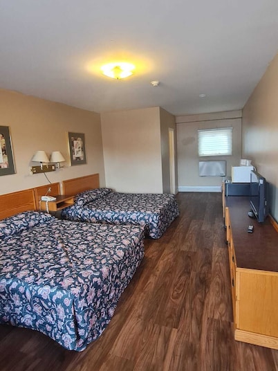 Skyways Motel Muskoka Gravenhurst ON 11