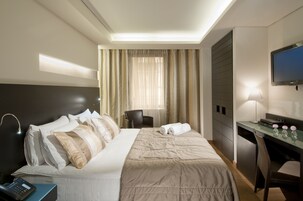 Quarto Standard | Lençóis de algodão egípcio, roupa de alta qualidade, minibar 