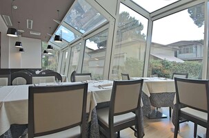 Pequeno-almoço tipo buffet diário incluído 
